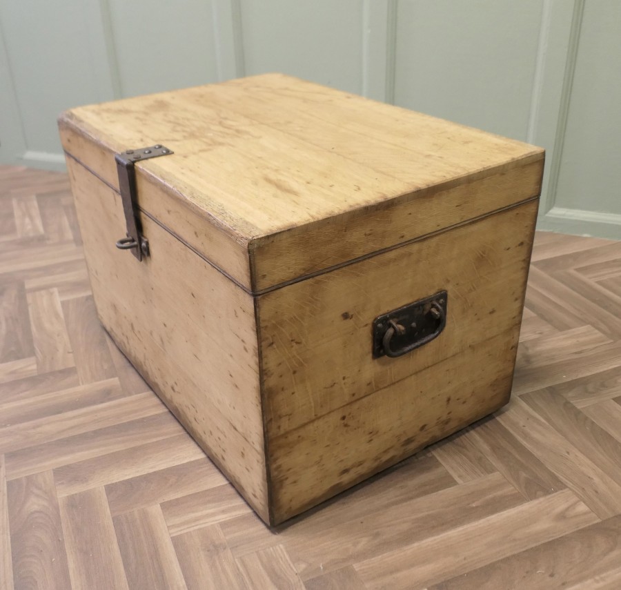 19th C Golden Oak Traveling Silver Chest by Elkington For Sale