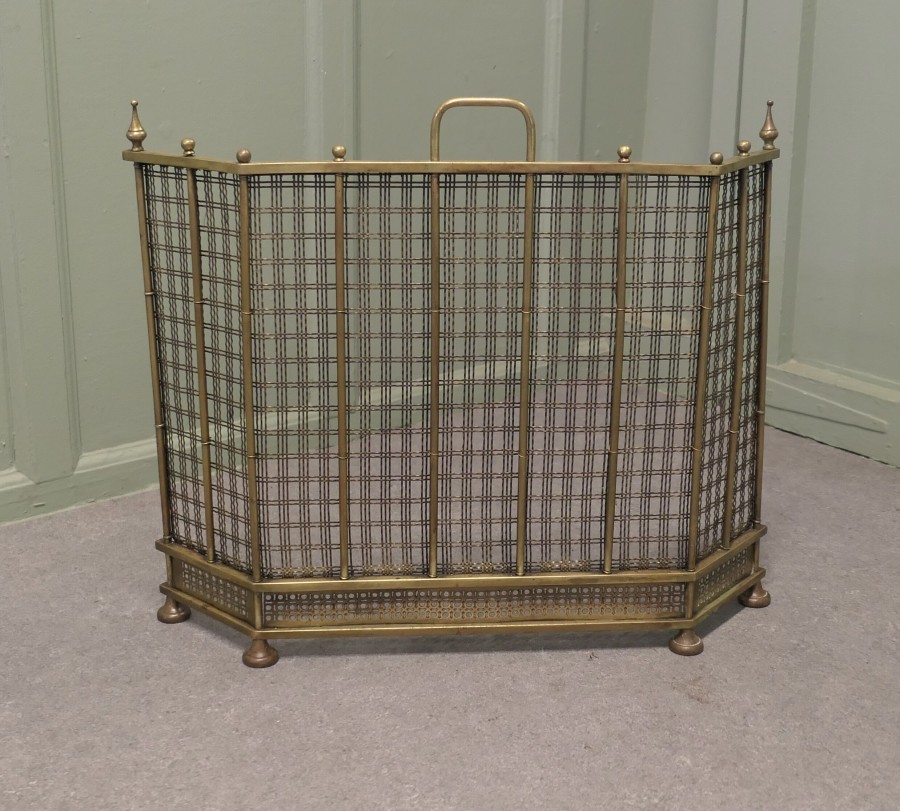 Superb Brass Fire Guard Screen This is a Fine Quality Screen For Sale